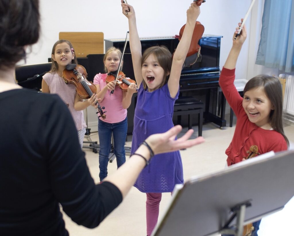 The Material - Colourstrings Worldwide